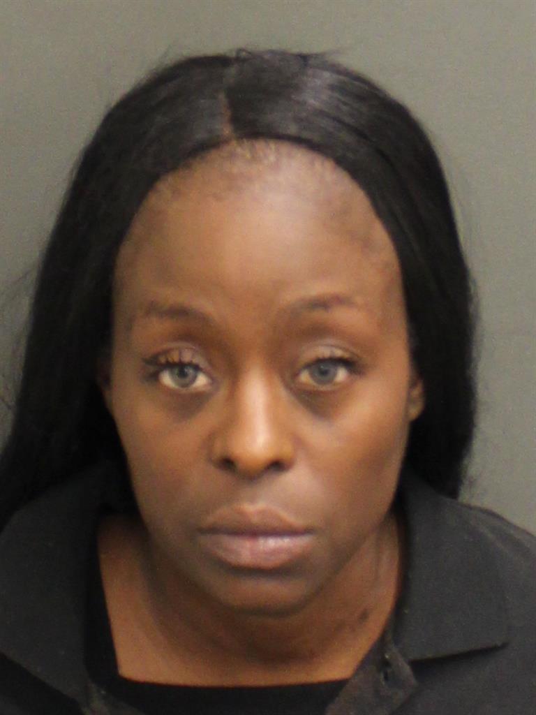 JAKIA JANELLE CHISHOLM Mugshot